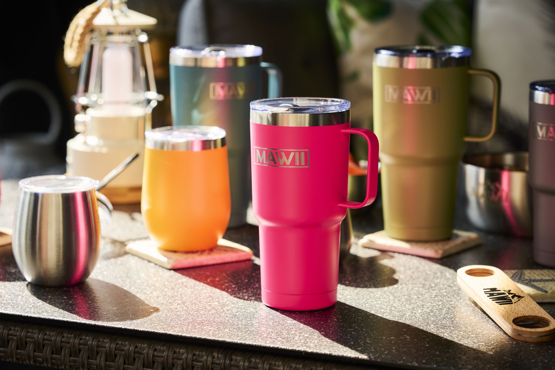 Der Edelstahl Becher ist ein idealer Begleiter für den Alltag